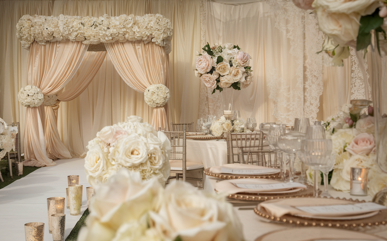 20 Irresistible Champagne Wedding Colors You’ll Love Forever - AdoroEvents