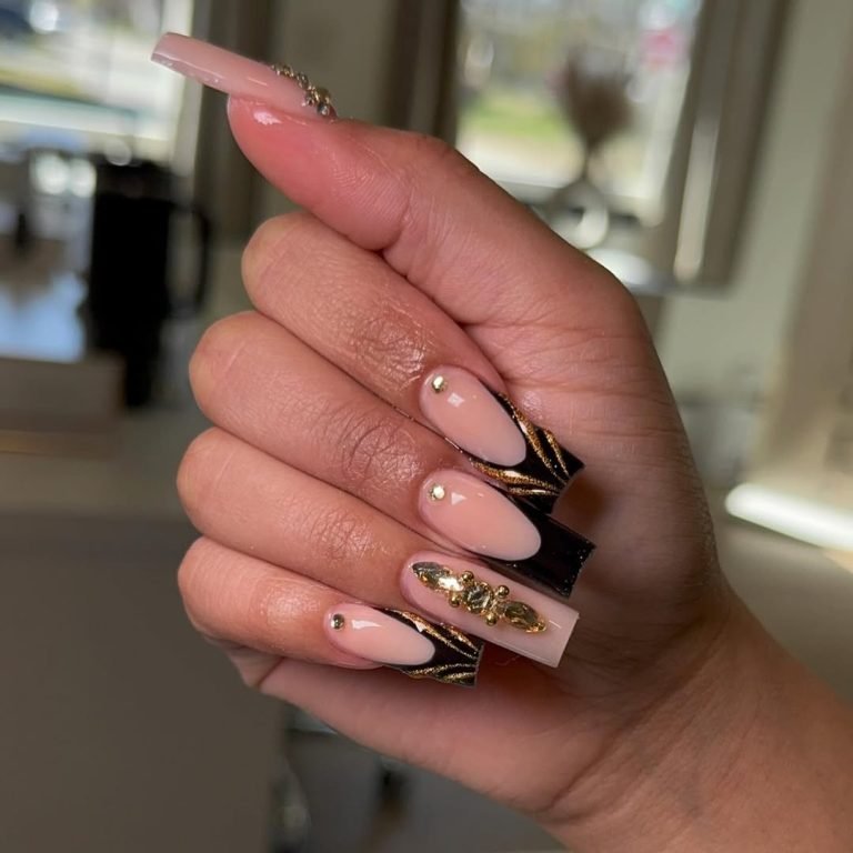 28 Polished French Tip Nail Ideas That Instantly Pull Your Look ...