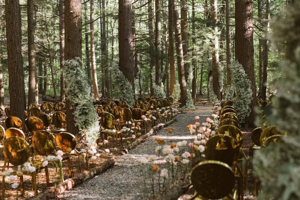 21 Forest Wedding Ideas That Bring Nature’s Beauty Into Your ...