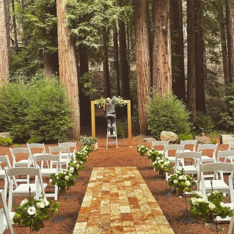 21 Forest Wedding Ideas That Bring Nature’s Beauty Into Your ...
