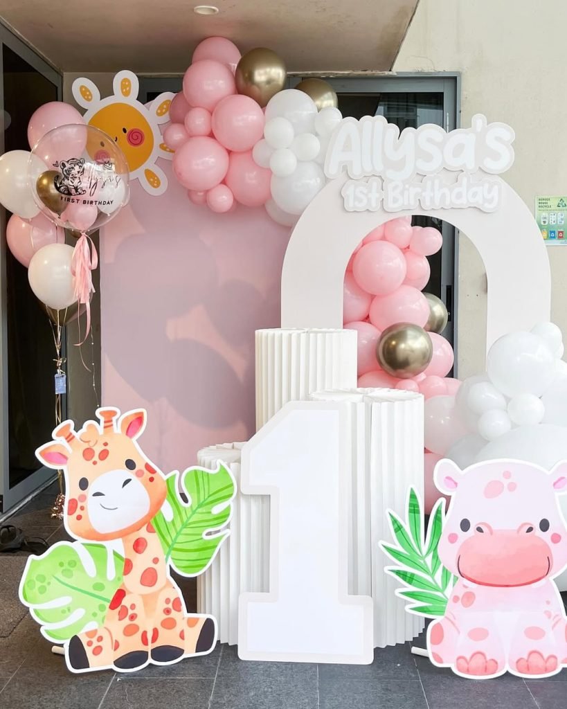 20+ 1st Birthday Theme Ideas for Girls That Are Sweet, Playful, and ...