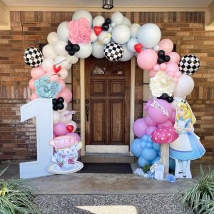 20+ 1st Birthday Theme Ideas for Girls That Are Sweet, Playful, and ...