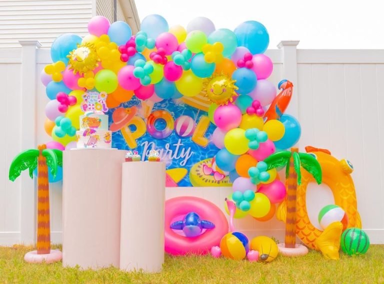 22 Summer Pool Party Ideas That Feel Like a Vacation—Without Leaving ...