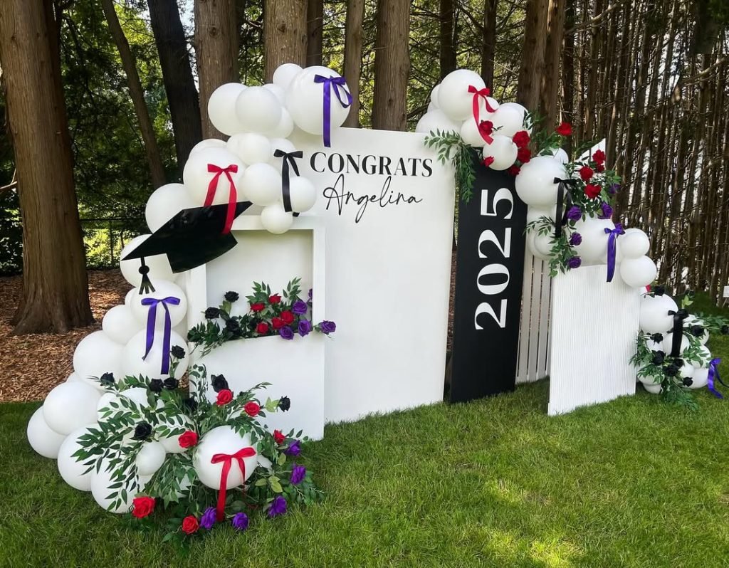 22 Insanely Epic Graduation Backdrop Ideas for 2025 That Are ...