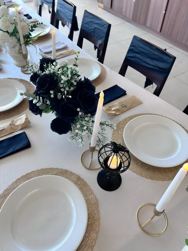 23 Statement-Making Black and White Table Setting Ideas That Are Too ...