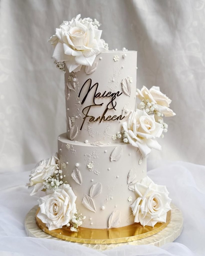 20 Two-Tier Wedding Cake Ideas That Are Making Classic Tiered Cakes ...