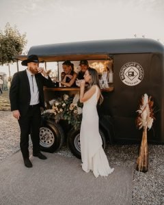 21 Unique Wedding Photo Ideas That Will Make Your Album Totally ...