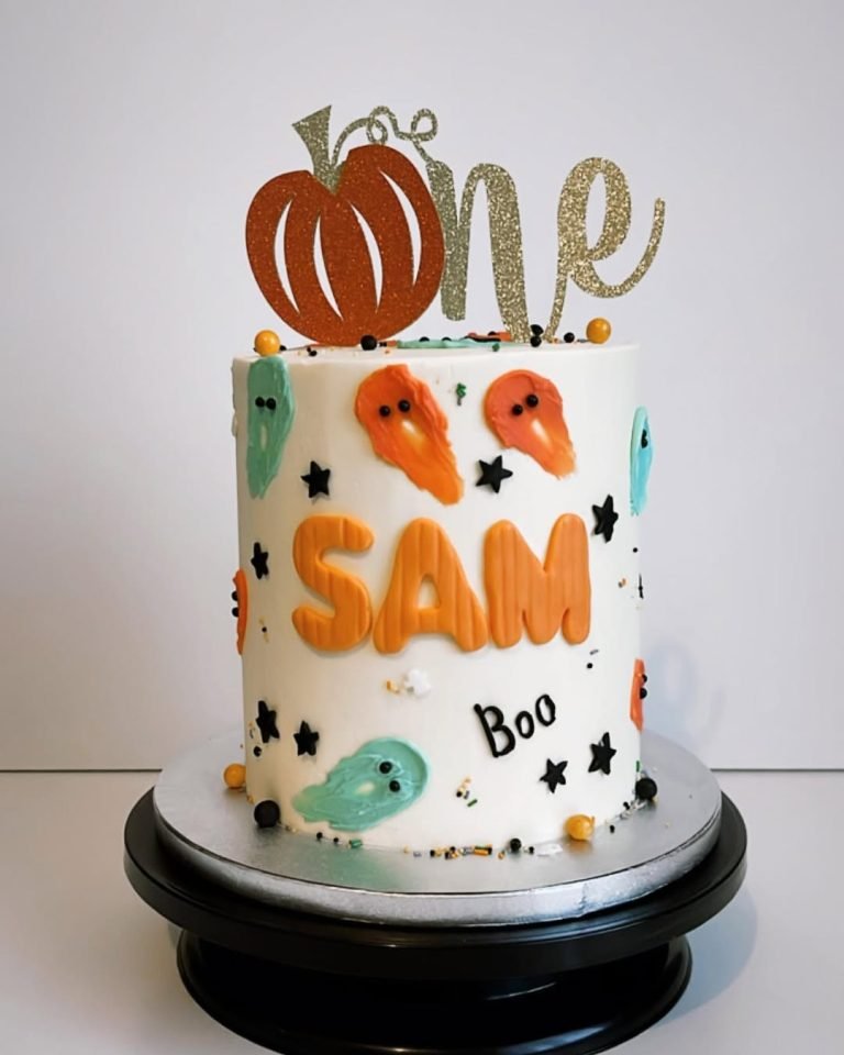 24 Show-Stealing Halloween Birthday Cake Ideas That Dominate October ...