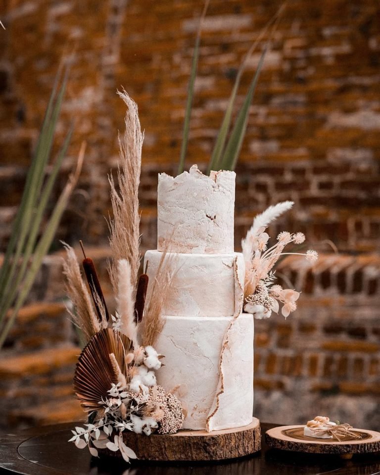 22 Insanely Stunning Boho Wedding Cake Ideas You’ll Regret Not Pinning ...