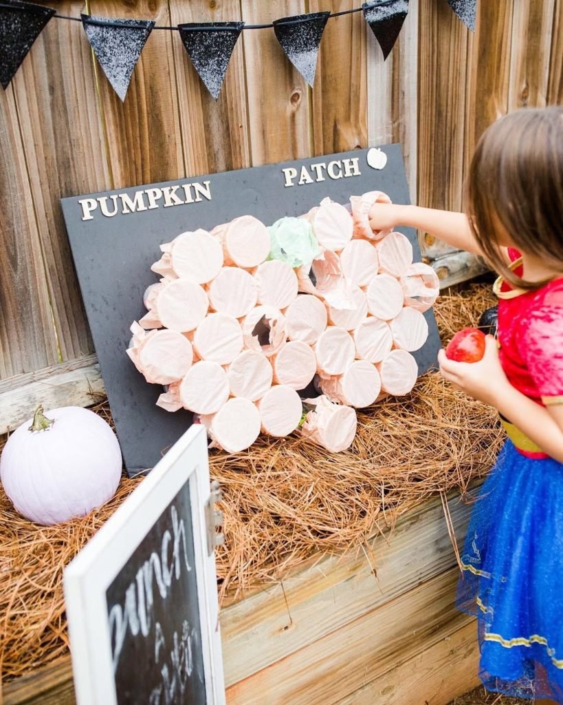 18 Darkly Fun Halloween Party Game Ideas That Add Spooky Charm to Any ...