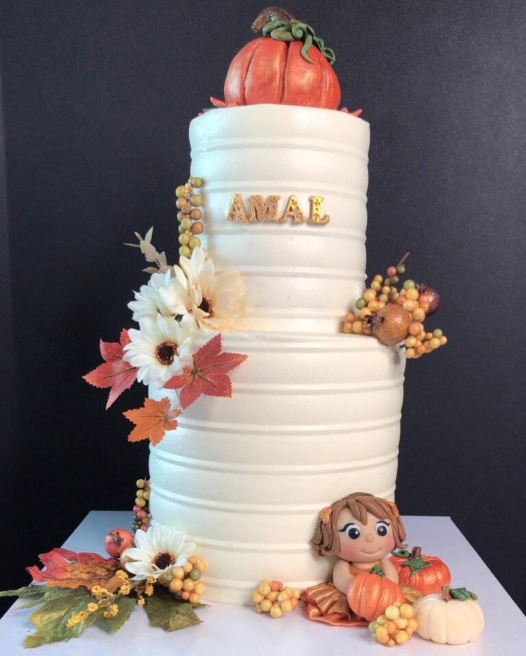 27 *Sweet-as-Honey* Fall Birthday Cake Ideas That Everyone Will Rave ...