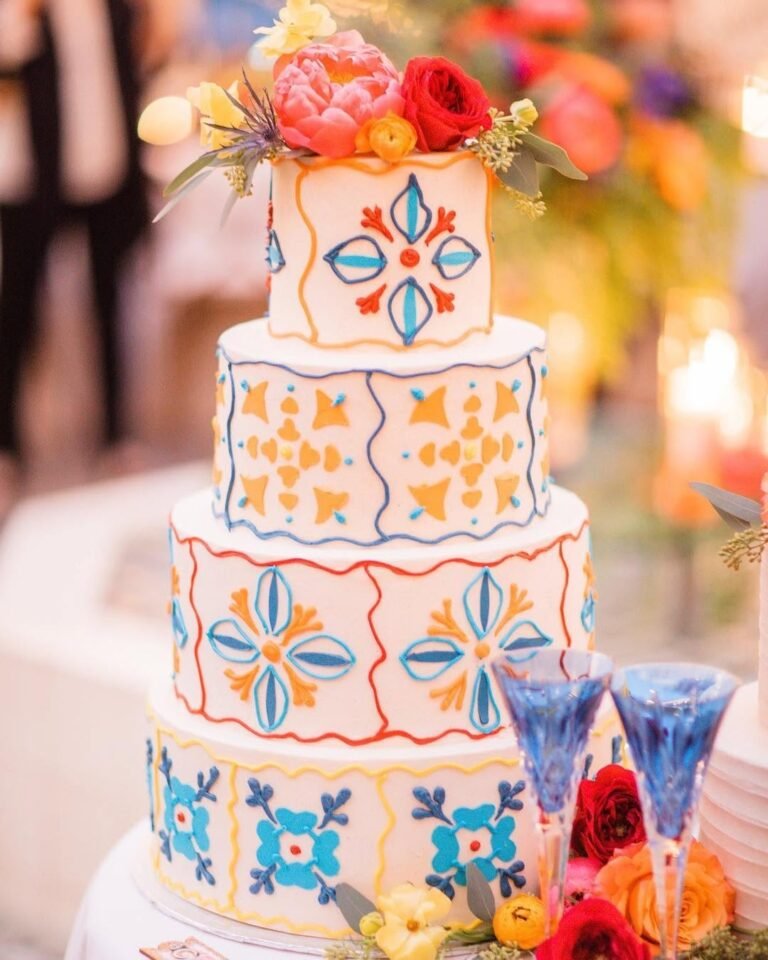 27 Swoon-Worthy Mexican Wedding Cake Ideas to Inspire Your Dessert ...