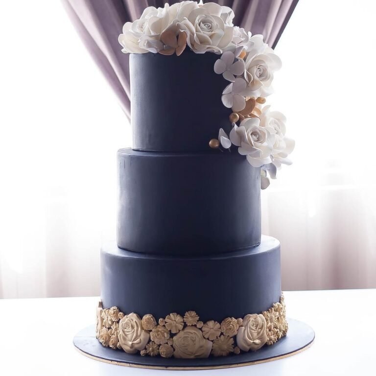 22 *Silky Smooth* Black and White Wedding Cake Ideas That Feel Like ...