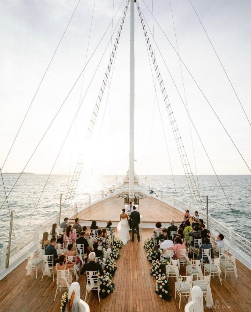 25 Coastal-Inspired Nautical Wedding Ideas That Are Too Good to Miss ...